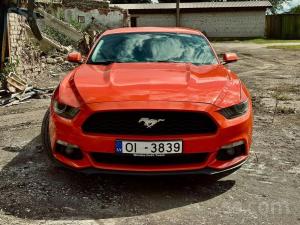 Oranžs Ford Mustang 2015 Balvi, ar dzinēja tilpumu 2.30 L un nobraukumu 159 tūkst. km par 20500 €, foto 3 vietnē AUTOMOTO.COM.LV