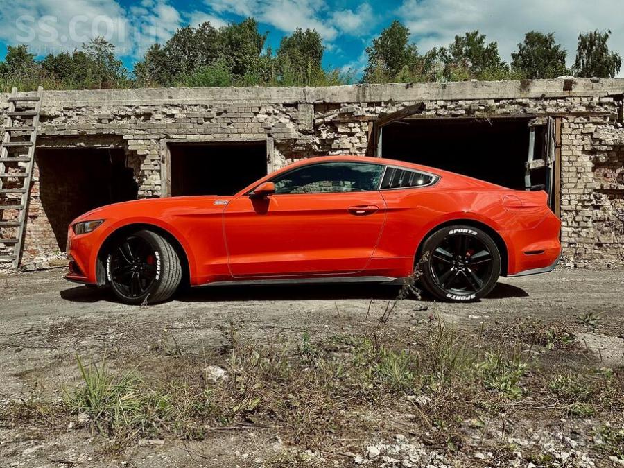 Oranžs Ford Mustang 2015 Balvi, ar dzinēja tilpumu 2.30 L un nobraukumu 159 tūkst. km par 20500 €, foto 4 vietnē AUTOMOTO.COM.LV
