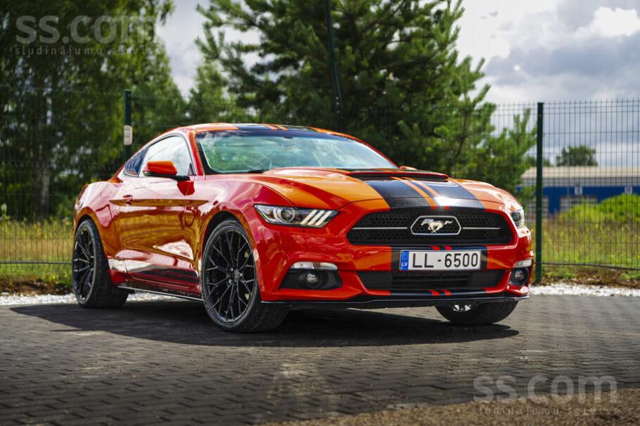 Orange Ford Mustang 2015 in Riga, with an engine capacity of 2.30 L and mileage of 56 thousand km for 23490 €, photo 4 on AUTOMOTO.COM.LV