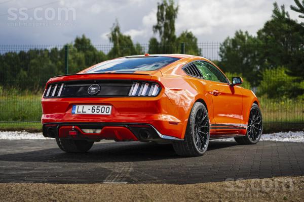 Oranžs Ford Mustang 2015 Rīga, ar dzinēja tilpumu 2.30 L un nobraukumu 56 tūkst. km par 23490 €, foto 8 vietnē AUTOMOTO.COM.LV