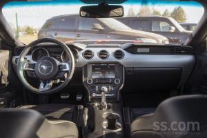 Orange Ford Mustang 2015 in Riga, with an engine capacity of 2.30 L and mileage of 56 thousand km for 23490 €, photo 15 on AUTOMOTO.COM.LV