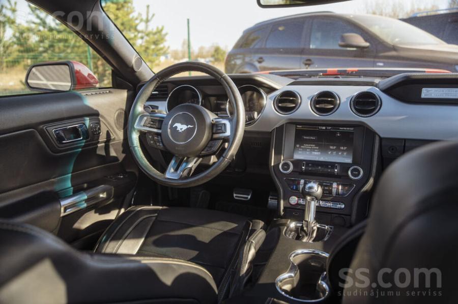 Orange Ford Mustang 2015 in Riga, with an engine capacity of 2.30 L and mileage of 56 thousand km for 23490 €, photo 16 on AUTOMOTO.COM.LV