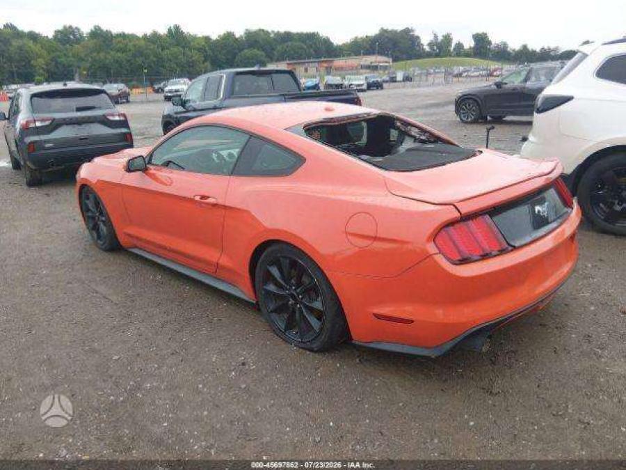 Oranžs Ford Mustang 2016 Klaipėda, ar dzinēja tilpumu 2.30 L un nobraukumu 220 tūkst. km par 8000 €, foto 5 vietnē AUTOMOTO.COM.LV