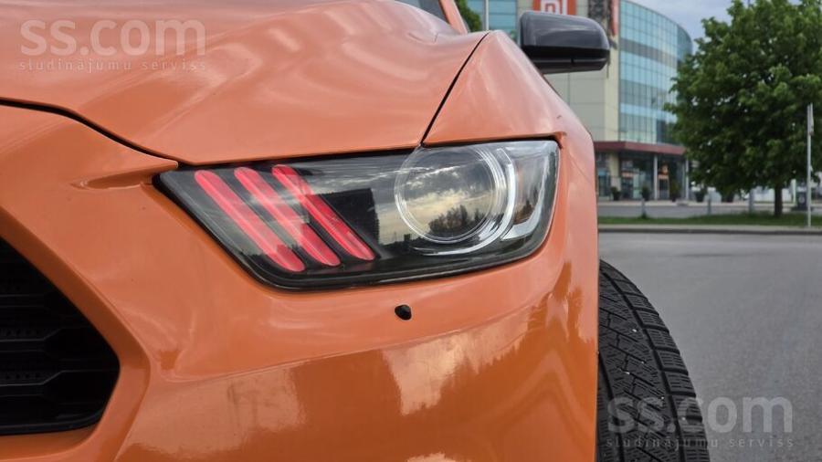 Orange Ford Mustang 2017 in Riga, with an engine capacity of 2.30 L and mileage of 95 thousand km for 16999 €, photo 5 on AUTOMOTO.COM.LV