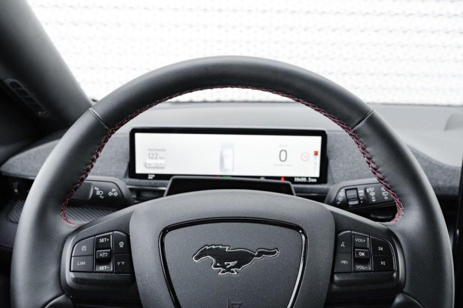 Oranžs Ford Mustang 2024 Mārupe, ar dzinēja tilpumu 0.00 L un nobraukumu 19 tūkst. km par 39900 €, foto 13 vietnē AUTOMOTO.COM.LV