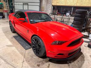 Sarkans Ford Mustang 2014 Jelgava, ar dzinēja tilpumu 3.70 L un nobraukumu 180 tūkst. km par 17800 €, foto 4 vietnē AUTOMOTO.COM.LV