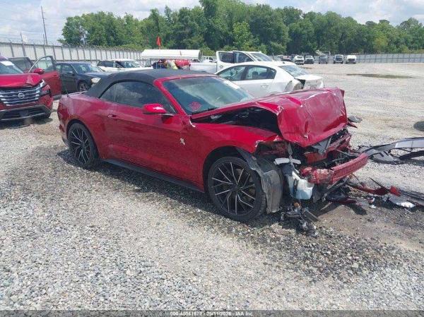 Sarkans Ford Mustang 2015 Raseiniai, ar dzinēja tilpumu 2.26 L un nobraukumu 208 tūkst. km par 6500 €, foto 1 vietnē AUTOMOTO.COM.LV