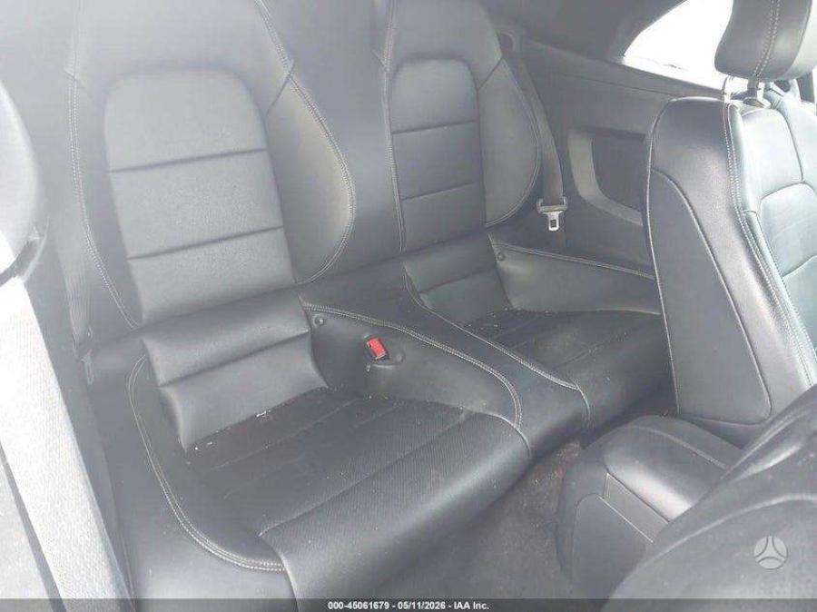 Red Ford Mustang 2015 in Raseiniai, with an engine capacity of 2.26 L and mileage of 208 thousand km for 6500 €, photo 13 on AUTOMOTO.COM.LV