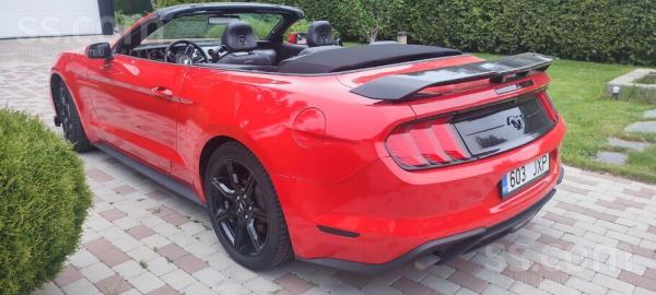 Red Ford Mustang 2018 in Jurmala, with an engine capacity of 2.30 L and mileage of 94 thousand km for 24500 €, photo 6 on AUTOMOTO.COM.LV