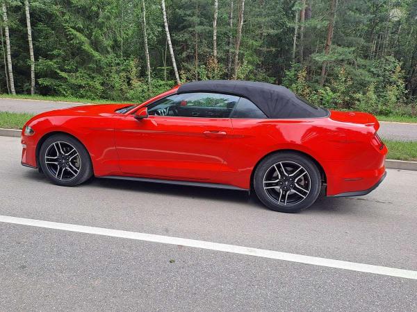 Sarkans Ford Mustang 2019 Ukmergė, ar dzinēja tilpumu 2.25 L un nobraukumu 105 tūkst. km par 18700 €, foto 8 vietnē AUTOMOTO.COM.LV