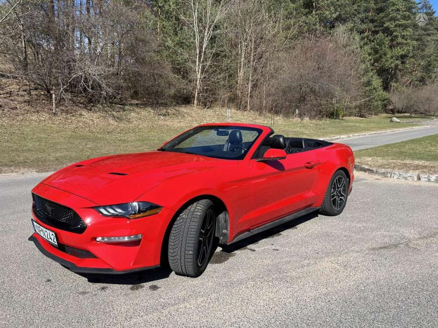 Sarkans Ford Mustang 2020 Viļņa, ar dzinēja tilpumu 2.25 L un nobraukumu 127 tūkst. km par 24000 €, foto 4 vietnē AUTOMOTO.COM.LV