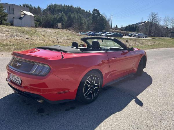 Sarkans Ford Mustang 2020 Viļņa, ar dzinēja tilpumu 2.25 L un nobraukumu 127 tūkst. km par 24000 €, foto 5 vietnē AUTOMOTO.COM.LV