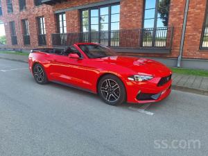 Sarkans Ford Mustang 2020 Rīga, ar dzinēja tilpumu 2.30 L un nobraukumu 174 tūkst. km par 18200 €, foto 5 vietnē AUTOMOTO.COM.LV
