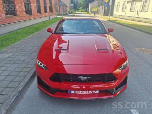 Sarkans Ford Mustang 2020 Rīga, ar dzinēja tilpumu 2.30 L un nobraukumu 174 tūkst. km par 18200 €, foto 11 vietnē AUTOMOTO.COM.LV
