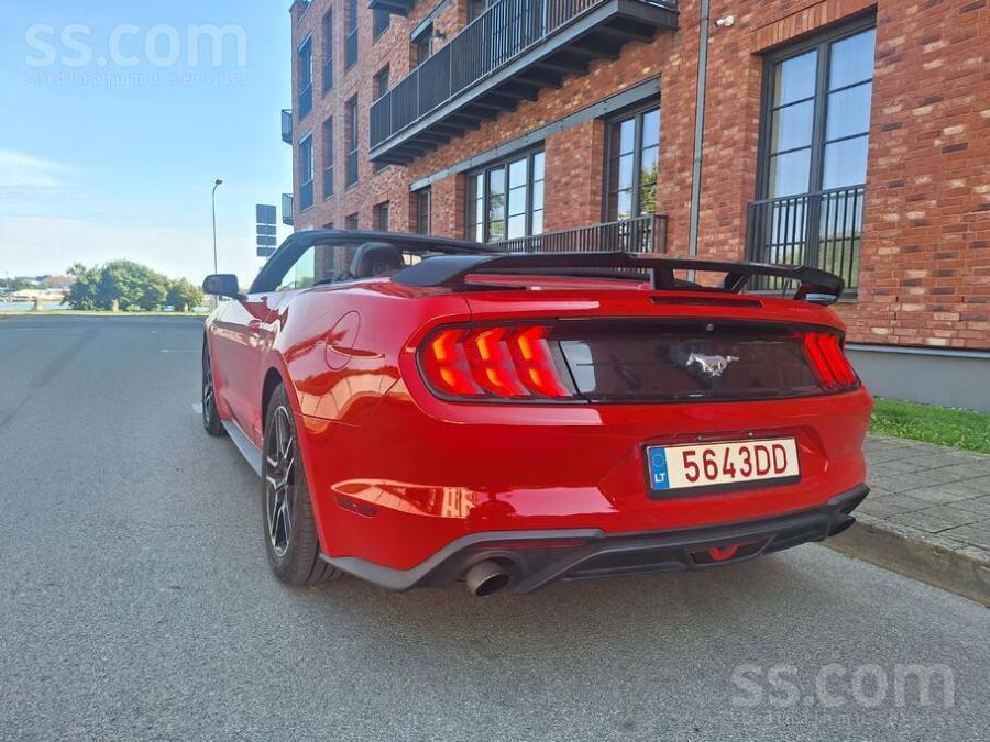 Sarkans Ford Mustang 2020 Rīga, ar dzinēja tilpumu 2.30 L un nobraukumu 174 tūkst. km par 18200 €, foto 12 vietnē AUTOMOTO.COM.LV