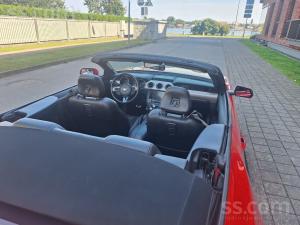 Sarkans Ford Mustang 2020 Rīga, ar dzinēja tilpumu 2.30 L un nobraukumu 174 tūkst. km par 18200 €, foto 14 vietnē AUTOMOTO.COM.LV