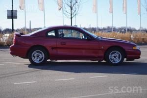 Sarkans Ford Mustang 1995 Rīga, ar dzinēja tilpumu 3.80 L un nobraukumu 95 tūkst. km par 4499 €, foto 9 vietnē AUTOMOTO.COM.LV