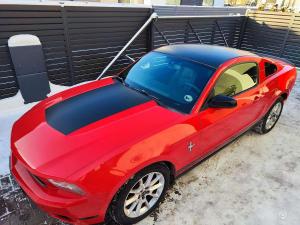 Sarkans Ford Mustang 2010 Kauņa, ar dzinēja tilpumu 4.01 L un nobraukumu 194 tūkst. km par 11798 €, foto 8 vietnē AUTOMOTO.COM.LV