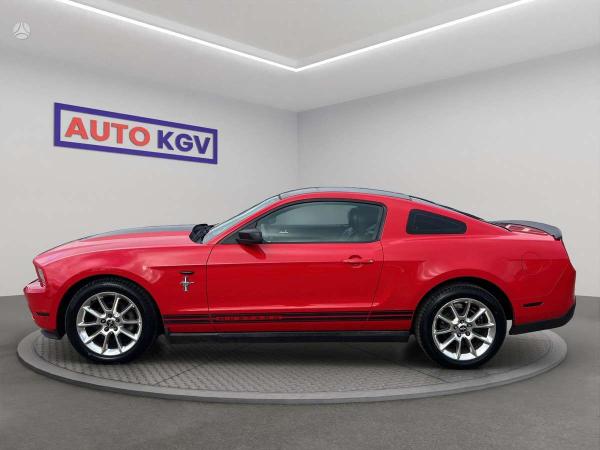 Red Ford Mustang 2010 in Kaunas, with an engine capacity of 4.00 L and mileage of 195 thousand km for 9999 €, photo 2 on AUTOMOTO.COM.LV