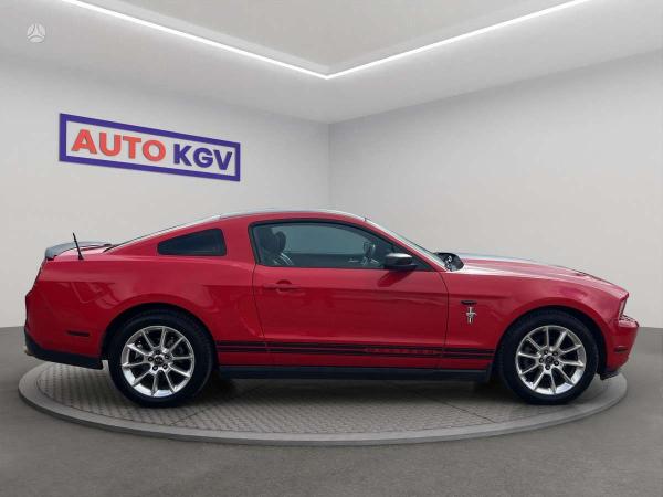 Red Ford Mustang 2010 in Kaunas, with an engine capacity of 4.00 L and mileage of 195 thousand km for 9999 €, photo 6 on AUTOMOTO.COM.LV