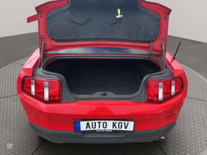 Red Ford Mustang 2010 in Kaunas, with an engine capacity of 4.00 L and mileage of 195 thousand km for 9999 €, photo 11 on AUTOMOTO.COM.LV