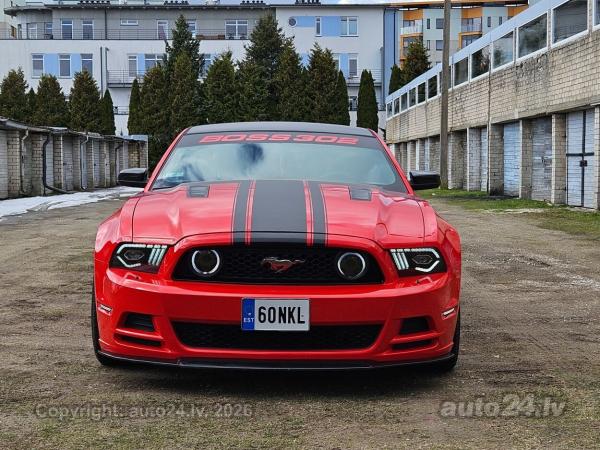 Red Ford Mustang 2012 in Tallinn, with an engine capacity of 5.00 L and mileage of 220 thousand km for 18100 €, photo 2 on AUTOMOTO.COM.LV