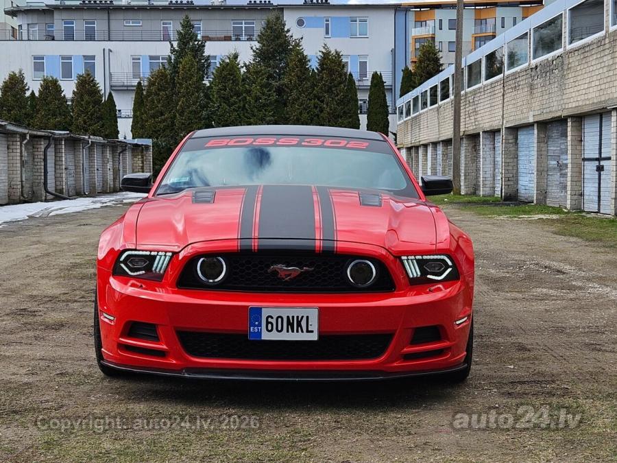 Sarkans Ford Mustang 2012 Tallina, ar dzinēja tilpumu 5.00 L un nobraukumu 220 tūkst. km par 18100 €, foto 3 vietnē AUTOMOTO.COM.LV