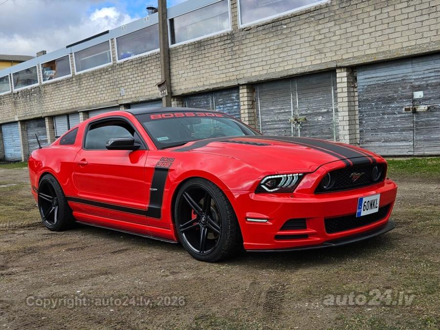 Sarkans Ford Mustang 2012 Tallina, ar dzinēja tilpumu 5.00 L un nobraukumu 220 tūkst. km par 18100 €, foto 5 vietnē AUTOMOTO.COM.LV