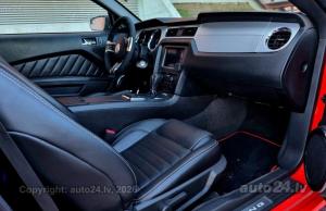 Sarkans Ford Mustang 2012 Tallina, ar dzinēja tilpumu 5.00 L un nobraukumu 220 tūkst. km par 18100 €, foto 8 vietnē AUTOMOTO.COM.LV