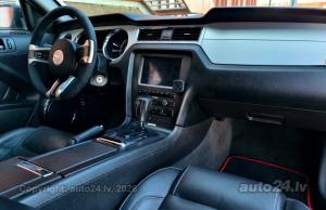 Sarkans Ford Mustang 2012 Tallina, ar dzinēja tilpumu 5.00 L un nobraukumu 220 tūkst. km par 18100 €, foto 9 vietnē AUTOMOTO.COM.LV