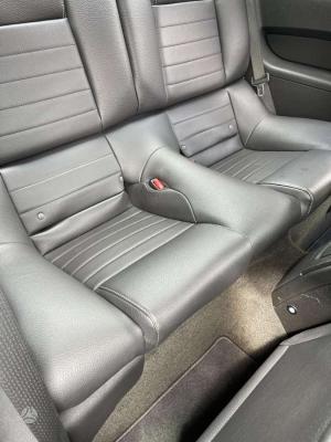 Sarkans Ford Mustang 2012 Panevēža, ar dzinēja tilpumu 3.73 L un nobraukumu 70 tūkst. km par 9900 €, foto 8 vietnē AUTOMOTO.COM.LV
