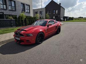 Sarkans Ford Mustang 2013 Viļņa, ar dzinēja tilpumu 3.73 L un nobraukumu 156 tūkst. km par 11800 €, foto 9 vietnē AUTOMOTO.COM.LV