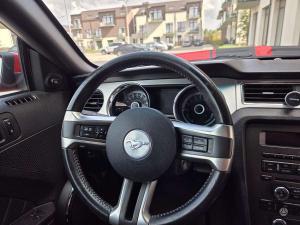 Sarkans Ford Mustang 2013 Viļņa, ar dzinēja tilpumu 3.73 L un nobraukumu 156 tūkst. km par 11800 €, foto 14 vietnē AUTOMOTO.COM.LV