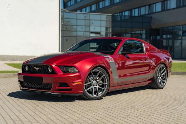 Red Ford Mustang 2014 in Klaipeda, with an engine capacity of 4.95 L and mileage of 92 thousand km for 22000 €, photo 1 on AUTOMOTO.COM.LV