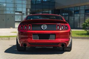 Red Ford Mustang 2014 in Klaipeda, with an engine capacity of 4.95 L and mileage of 92 thousand km for 22000 €, photo 7 on AUTOMOTO.COM.LV