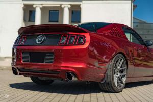 Red Ford Mustang 2014 in Klaipeda, with an engine capacity of 4.95 L and mileage of 92 thousand km for 22000 €, photo 22 on AUTOMOTO.COM.LV