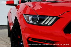 Red Ford Mustang 2015 in Kretinga, with an engine capacity of 5.00 L and mileage of 183 thousand km for 23499 €, photo 9 on AUTOMOTO.COM.LV