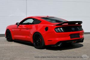 Red Ford Mustang 2015 in Kretinga, with an engine capacity of 5.00 L and mileage of 183 thousand km for 23499 €, photo 13 on AUTOMOTO.COM.LV