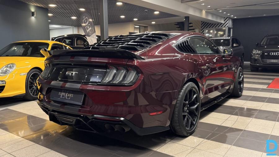 Sarkans Ford Mustang 2018 Mārupe, ar dzinēja tilpumu 5.00 L un nobraukumu 81 tūkst. km par 29990 €, foto 2 vietnē AUTOMOTO.COM.LV