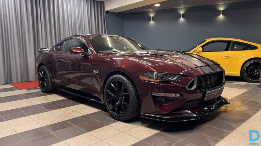Sarkans Ford Mustang 2018 Mārupe, ar dzinēja tilpumu 5.00 L un nobraukumu 81 tūkst. km par 29990 €, foto 3 vietnē AUTOMOTO.COM.LV