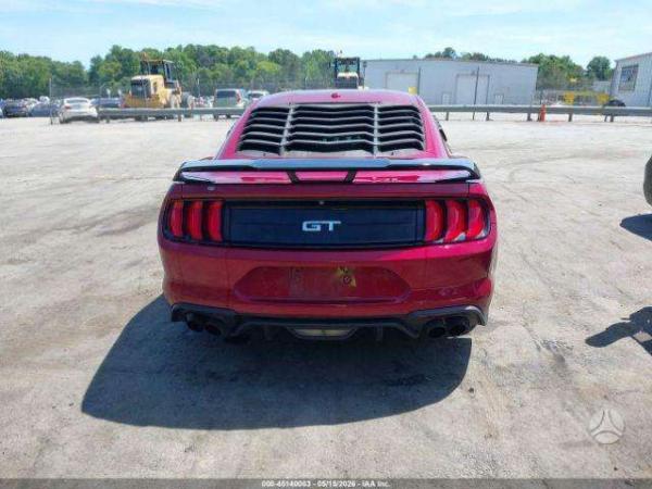 Sarkans Ford Mustang 2018 Klaipėda, ar dzinēja tilpumu 5.00 L un nobraukumu 144 tūkst. km par 10200 €, foto 2 vietnē AUTOMOTO.COM.LV