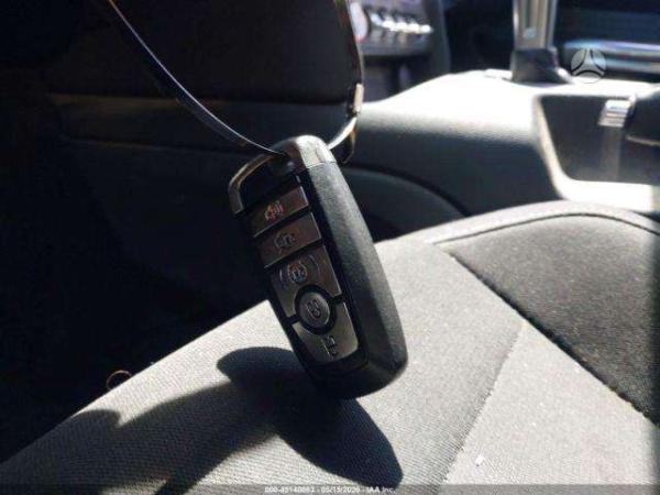 Sarkans Ford Mustang 2018 Klaipėda, ar dzinēja tilpumu 5.00 L un nobraukumu 144 tūkst. km par 10200 €, foto 7 vietnē AUTOMOTO.COM.LV
