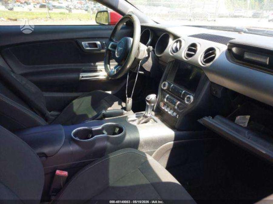 Sarkans Ford Mustang 2018 Klaipėda, ar dzinēja tilpumu 5.00 L un nobraukumu 144 tūkst. km par 10200 €, foto 14 vietnē AUTOMOTO.COM.LV