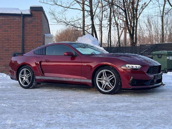 Sarkans Ford Mustang 2019 Klaipėda, ar dzinēja tilpumu 2.25 L un nobraukumu 104 tūkst. km par 22999 €, foto 2 vietnē AUTOMOTO.COM.LV