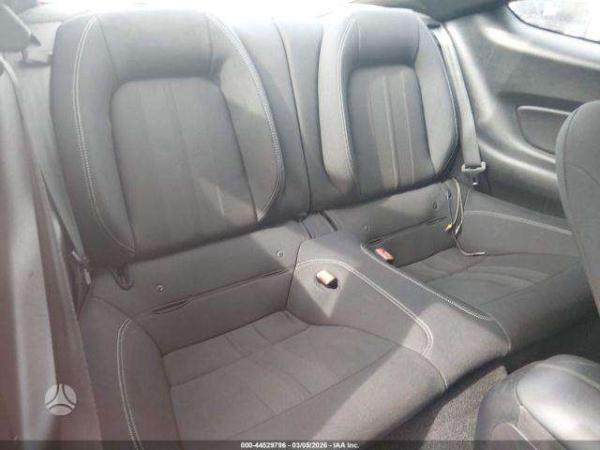 Sarkans Ford Mustang 2019 Klaipėda, ar dzinēja tilpumu 5.00 L un nobraukumu 584 tūkst. km par 6550 €, foto 10 vietnē AUTOMOTO.COM.LV