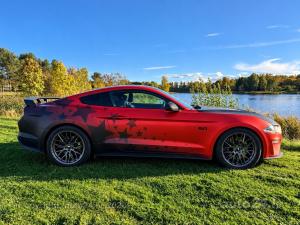 Sarkans Ford Mustang 2019 Tartu, ar dzinēja tilpumu 5.00 L un nobraukumu 88 tūkst. km par 37500 €, foto  vietnē AUTOMOTO.COM.LV