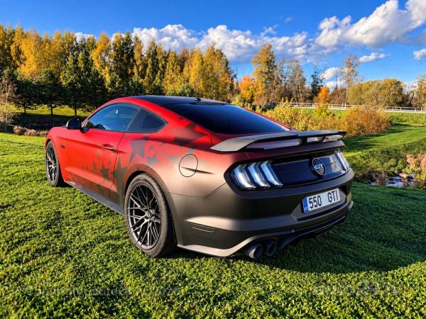 Ford Mustang 2019 in Tartu on AUTOMOTO.COM.LV Red Ford Mustang 2019 in Tartu, with an engine capacity of 5.00 L and mileage of 88 thousand km for 37500 β¬, photo 4 on AUTOMOTO.COM.LV