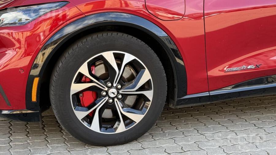 Sarkans Ford Mustang 2021 Rīga, ar dzinēja tilpumu 2.30 L un nobraukumu 61 tūkst. km par 31900 €, foto 7 vietnē AUTOMOTO.COM.LV