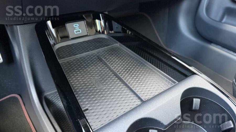 Sarkans Ford Mustang 2021 Rīga, ar dzinēja tilpumu 2.30 L un nobraukumu 61 tūkst. km par 31900 €, foto 14 vietnē AUTOMOTO.COM.LV