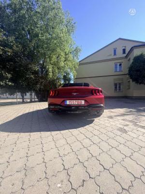 Red Ford Mustang 2024 in Kedainiai, with an engine capacity of 2.25 L and mileage of 21 thousand km for 30999 €, photo 5 on AUTOMOTO.COM.LV